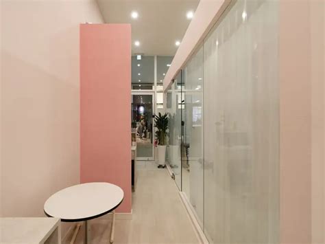 아기자기한 핑크 컬러로 포인트를 준 모던 컨셉 17평 필라테스 센터 인테리어 광진구 구의동