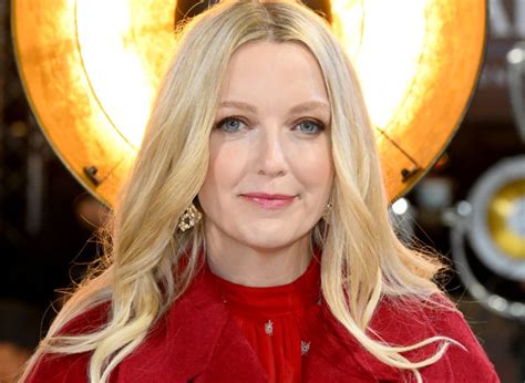 Prezantuesja E Bbc Së Diagnostikohet Me Kancer Klan Kosova