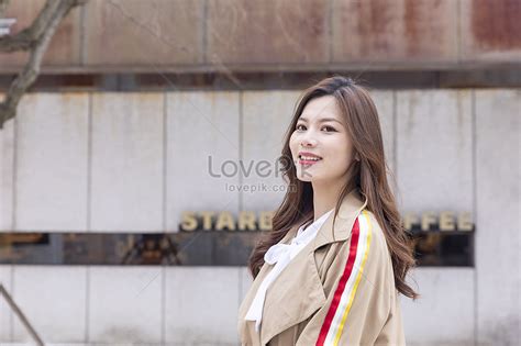 웃는 소녀 사진 무료 다운로드 Lovepik
