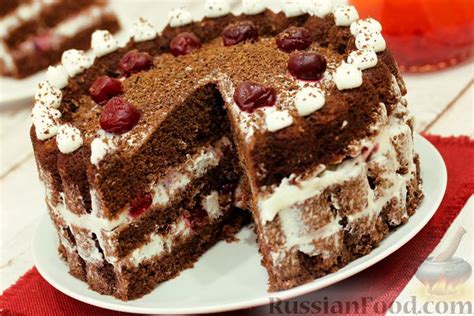 Рецепт Шоколадный торт с вишней и сметанным кремом в микроволновке на