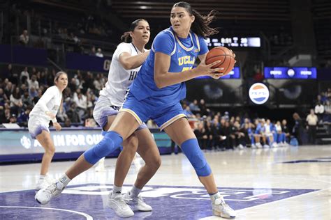 Ncaa Femminile Ucla Guida E South Carolina Insegue Basketballncaa