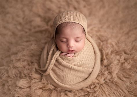 Stretch Wraps Newborn Photography At Caitlyn Lavater Blog