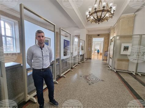 С творби на Любен Зидаров в Художествената галерия „Борис Денев“ във Велико Търново беше открито