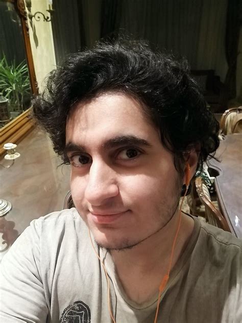 First Time Showing Myself Kinda Messy Looking Hope You Dont Mind 😅 Scrolller
