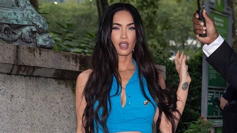 Megan Fox Cut A Hole In Her Jumpsuit To Have Sex With Machine Gun Kelly Entertainment Tonight