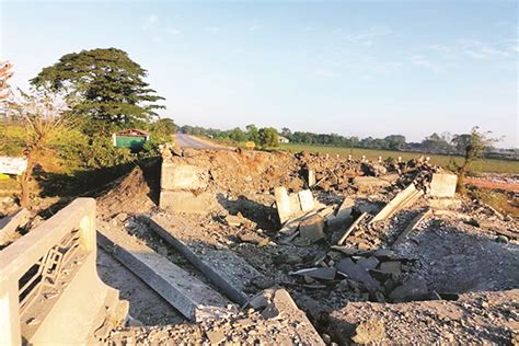 ရန်ကုန် မန္တလေး လမ်းဟောင်းပေါ်ရှိ ကွင်းချောင်းတံတားအား Knla အဖွဲ့မှ အက