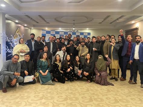 kinza khan posted on linkedin