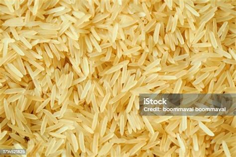 인도 노란색 긴 Basmati 쌀 질감 배경입니다 인도 노란색 긴 바스마티 쌀 질감 닫기 인도 노란색 긴 Basmati 쌀 질감 0명에 대한 스톡 사진 및 기타 이미지