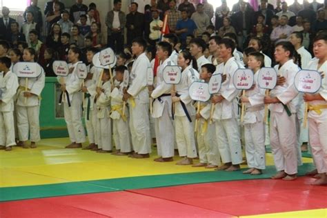 Жудо бөхийн өсвөрийн улсын аварга шалгаруулах тэмцээн эхэллээ