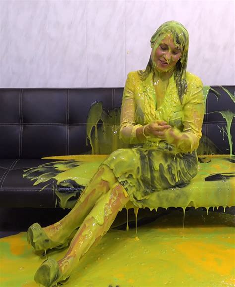 Pin By Greg Rinkevich On Messy Girls Glamour Ladies Wet Clothes Lady