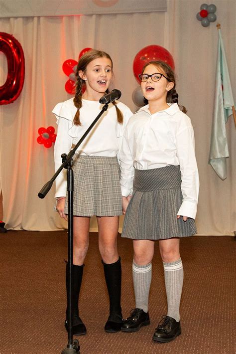 УСМИВКИ ОТ ЮБИЛЕЯ НА ЧСУ „ДРУЖБА“ Частно средно училище Дружба Пловдив