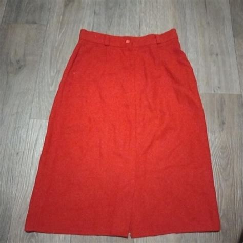 Спідниця — ціна 125 грн у каталозі Міді спідниці Купити жіночі речі за доступною ціною на Шафі