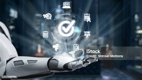 디지털 기술과 현대 비즈니스 환경에서 가상의 성공을 나타내는 홀로그램 아이콘이 있는 미래형 로봇 팔 오바나 0명에 대한 스톡 사진 및 기타 이미지 Istock