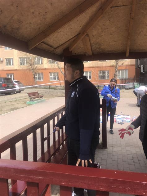 БАРИЛГЫН ХӨГЖЛИЙН ТӨВИЙН АЖИЛТНУУД “ХАЙРЫН ТӨГӨЛ” БИЧИЛ ЦЭЦЭРЛЭГИЙГ БУДАЖ ЗАСАЖ САЙЖРУУЛЛАА