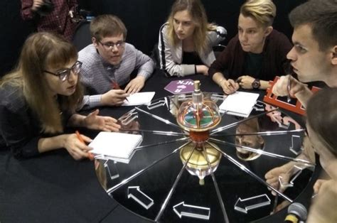 Интеллектуальные игры для компании взрослых за столом: Топ-7 ...