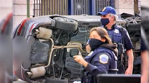 美国2名少女持电击枪打劫，送餐车司机遭遇翻车不幸身亡world湃澎湃新闻 The Paper