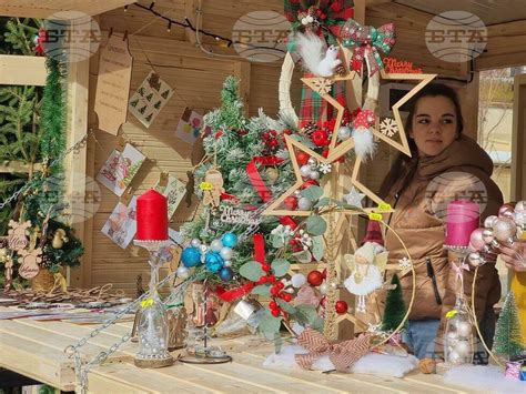 Близо 15 хиляди лева са събрани на коледния фестивал в Ботевград средствата са предоставени за