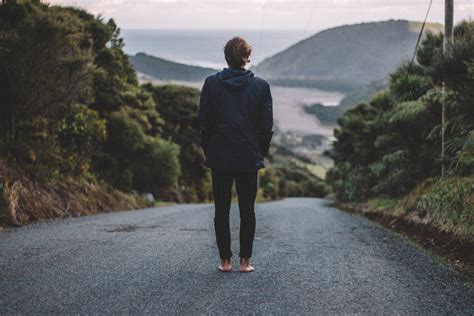 Человек стоит спиной картинки Фото подборки 2