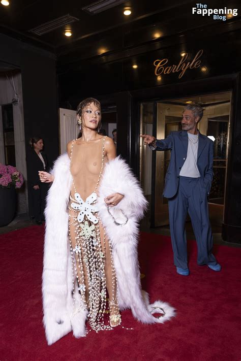 Rita Ora Kate Moss Lottie Moss Ritaora Ritaoraeu Nude Leaks Photo 22311 Thefappening