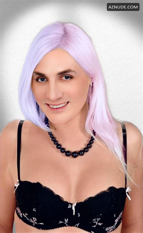 Sarah Connelly Sexy Blonde Aznude