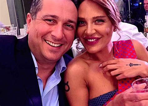 მოვიდა დრო როცა იწურება ურთიერთობა ცნობილი წყვილი 3 წლიანი