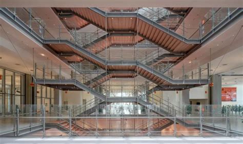 伦佐·皮亚诺建筑工作室新作：深圳荟同学校，通透感与开放性 有方 Renzo Piano Building Piano Stairs