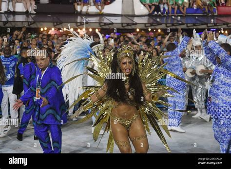 Rio De Janeiro Brazilapril 23 2022 Parade Of The Samba School Beija