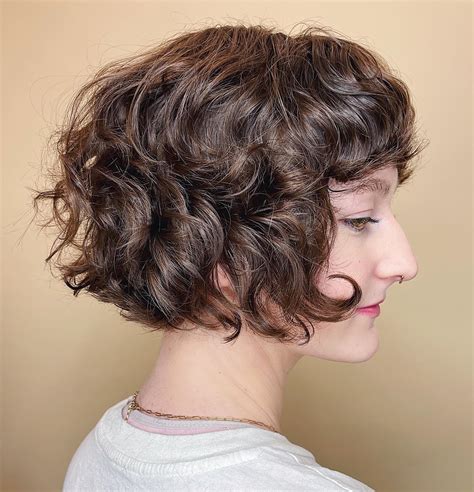 30 Fabulous Wavy And Curly Bob Haircuts For Your New Look Hairstylery