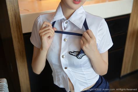 XiuRen 秀人网 No Jiang Zhenzhen 제복을 입은 아름다운 다리 V PH