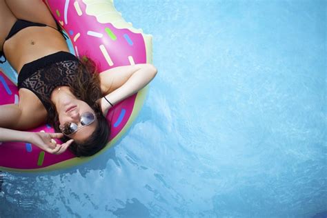 Female Ejaculation A Complete Guide To Splashy Fun Beducated