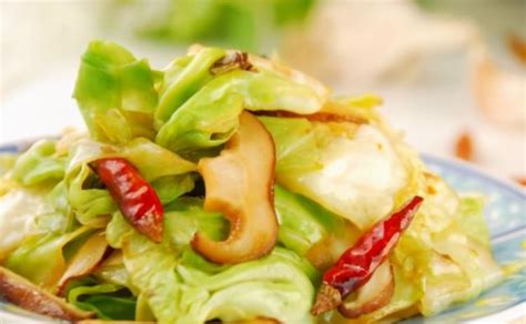 女性多吃这几种食物，延缓衰老、养护肌肤的功效东方养生频道东方养生