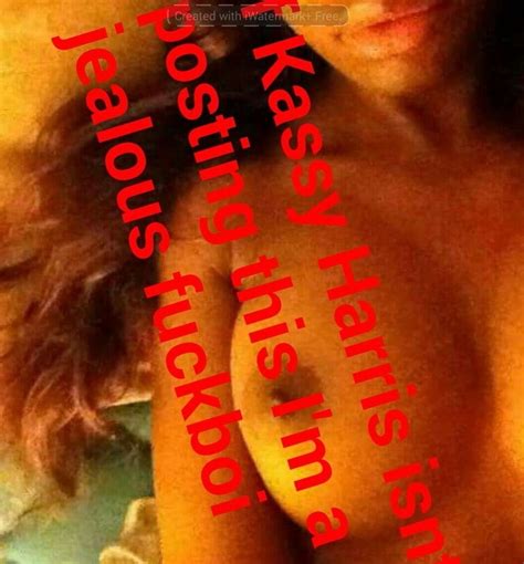 They Love Attention Shesfreaky