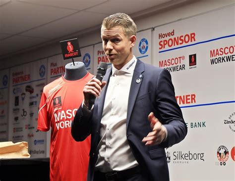 Rørende Afsked Med Dennis Flinta