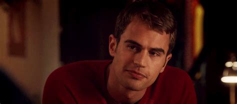 Reasons Insurgent S Theo James Is Our New Man Crush Yourtango