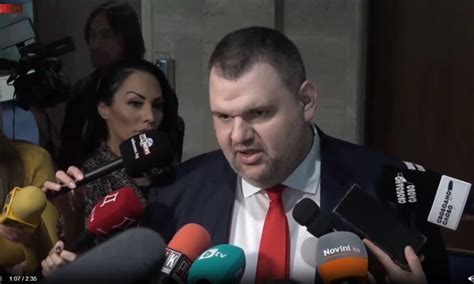 ИЗВЪНРЕДНО В ПИК Tv Делян Пеевски Радев е лъжец Изнервил се е че няма да отида на