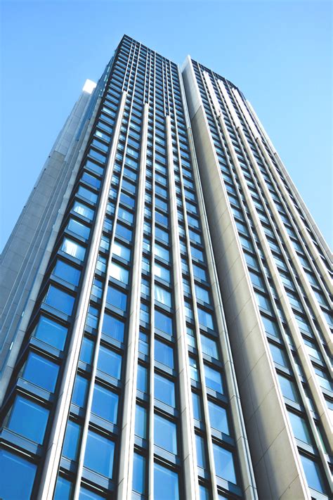 무료 이미지 대도시 지역 낮 탑 블록 상업용 건물 건축물 마천루 분양 아파트 중심지 시티 혼합 사용 경계표 본사 인간 정착 정면 부동산 하늘