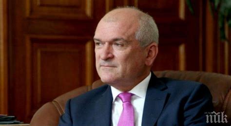 Димитър Главчев на 1 февруари Кървавият четвъртък е най бруталната проява в нежеланието за