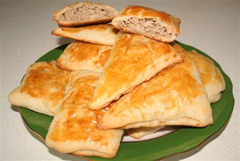 Слойки из слоеного теста 13 рецептов с начинками и без