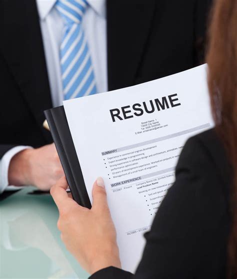 Recruiter Shares The 1 Thing That Makes Or Breaks A Resume YourTango