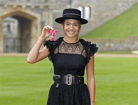 Emma Raducanu Receives Mbe From King Charles Iii Tennis News Love Tennis
