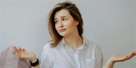 Definition Of Clueless Example Synonym And Antonym