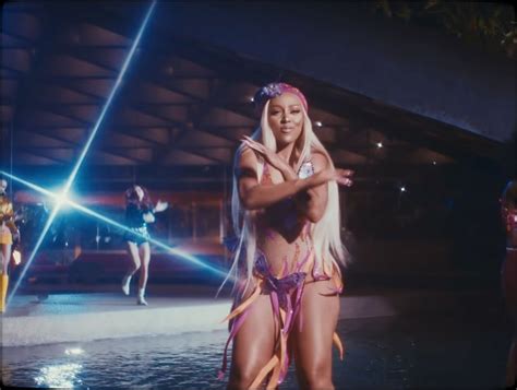 Recordando La Era Disco Say So Por Doja Cat Sobre Arquitectura Y