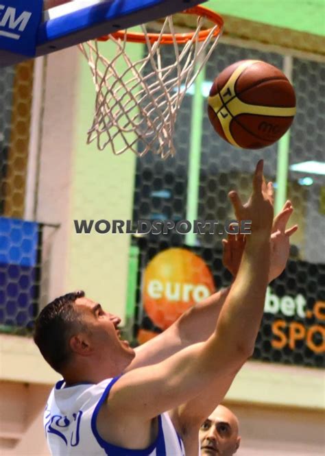 მეგობრებმა დუდუ დადიანი გაიხსენეს