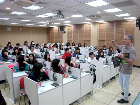 中心介紹 世新大學外語教學中心