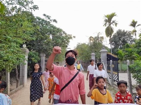 ကယ်တင်ရှင်မရှာ ဒို့ကျေးရွာ သပိတ် စစ်ကြောင်းက စစ်အာဏာရှင် တော်လှန်ရေး ခ