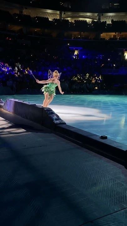 Tinker Bell Disney On Ice 💚 Youtube