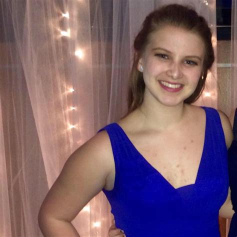 Megan Graves Mezzo Soprano Short Biography