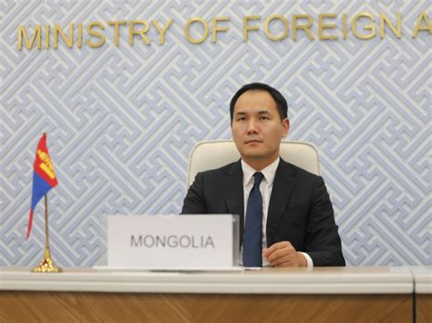 Б Мөнхжин Гадаад харилцааны дэд сайдаар ажиллах нь нэр төрийн хэрэг