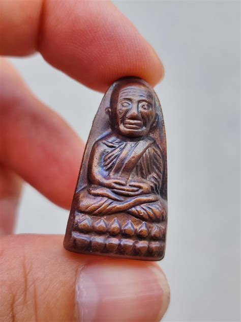 ห้ามพลาด หลวงปู่ทวด รุ่น หลังหนังสือ ปี 2555 ทองแดงรมดำ 🎯ผิวหิ้งๆ เดิมๆ 💗ปลุกเสก วาระ1 ปี๕๕ 🌌