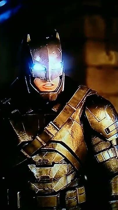 Чудо женщина Vs бетмен Youtube